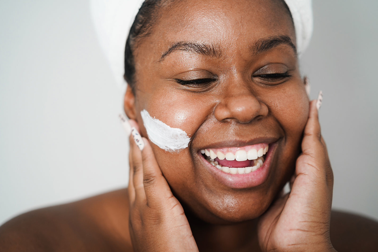 Humectants vs. Emollients vs. Occlusives: What These Ingredients Mean ...